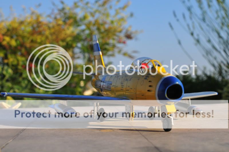 A colorful target tug - FighterControl