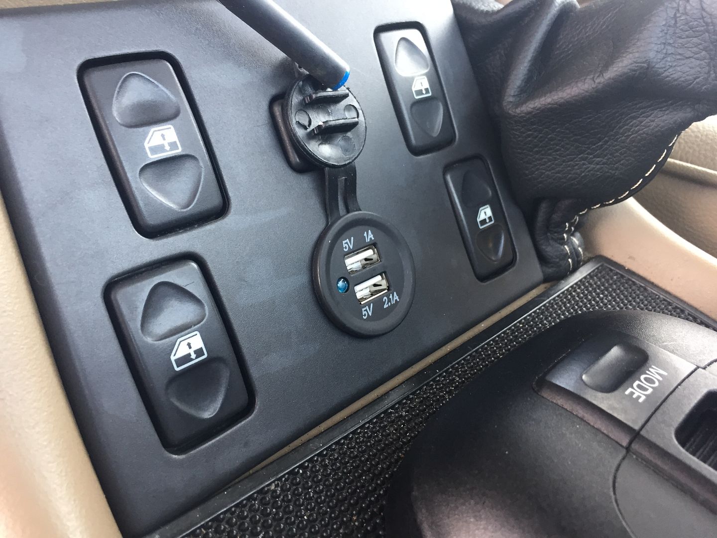 New Center Console USB Port | DiscoWeb