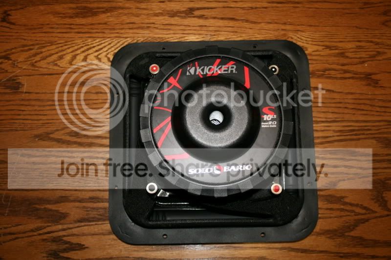 FS: Kicker Solo baric L5 sub and Kicker Amp