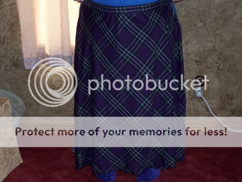 Butterick A-line bias or straight skirt 6021 pattern review by PlumSugilite